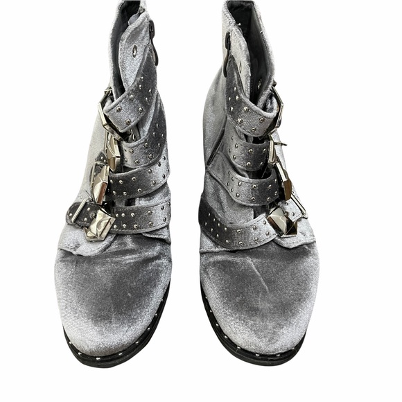 Moca | Shoes | Moca Womens Western Silver Velvet Buckle Boots | Poshmark